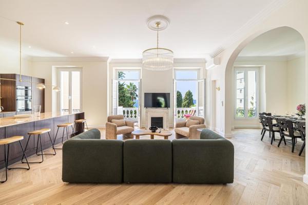 Charming 3-bed With Sea View Balcony And Parking - Cannes