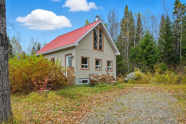 The Tiny Cozy Retreat - New England