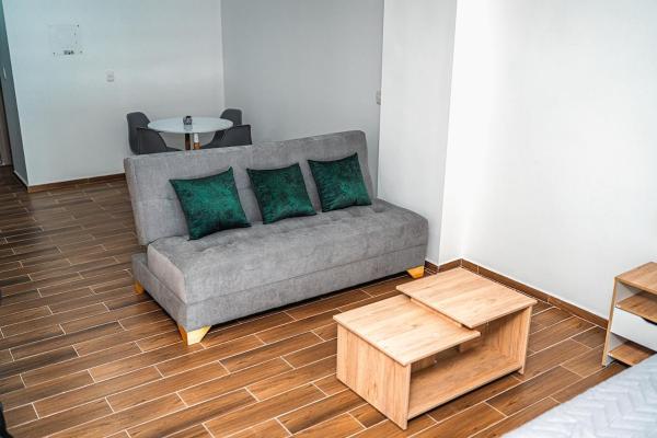 Modern Studio Apartment With Ac And Secure Parking - Acacias