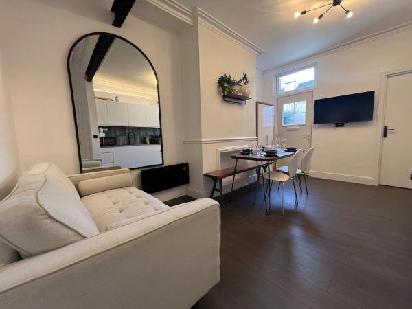 Liverpool Willow House - 4 Bed Close To Anfield Stadium - Liverpool