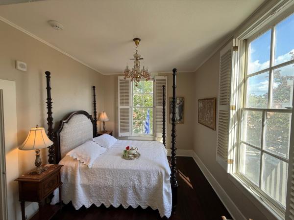 Hotel St. Helena - Yountville, CA