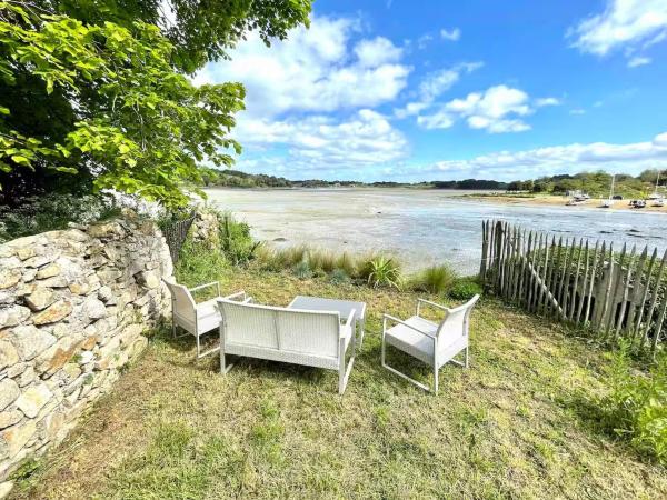 Maison De Pêcheur Cosy à Sarzeau Pour 5 Pers. Avec Jardin Privé Et Parking. - Fr-1-639-155 - Île-aux-Moines