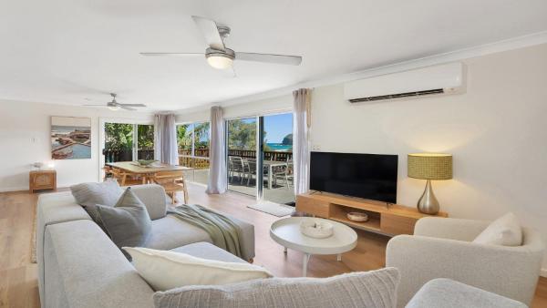 Jean's Beach House Accom Holidays - Terrigal