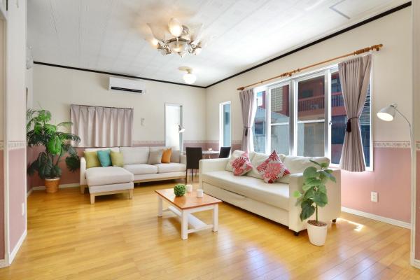 海徒歩1分アメリカンビレッジまで7分周辺には飲食店多数の北谷エリアsunabenest - 沖繩市