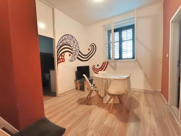 Apartment Sole Macula - Split