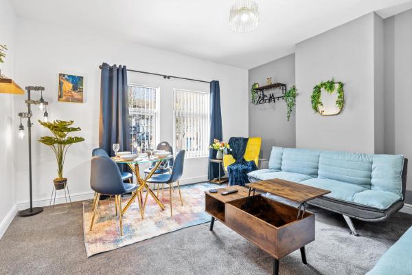 Spacious Apartment Near Edgbaston - Bromsgrove