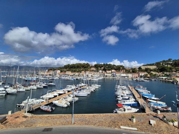 Appartement 2 Chambres, Climatisation, Vue Mer, Tout à Pied, Idéal Vacances - Saint-Mandrier-sur-Mer