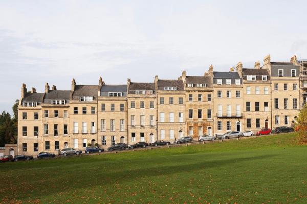 Stunning Apartment Steps From Royal Crescent - Bath
