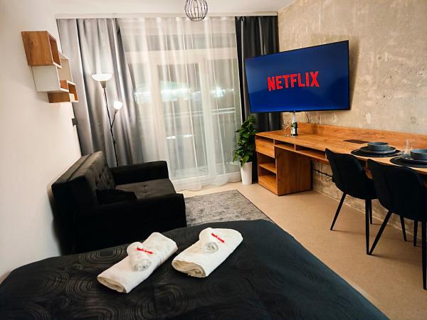 Axiom Suites - Zenith Ii - Netflix, Hbo, Champagne - Košice