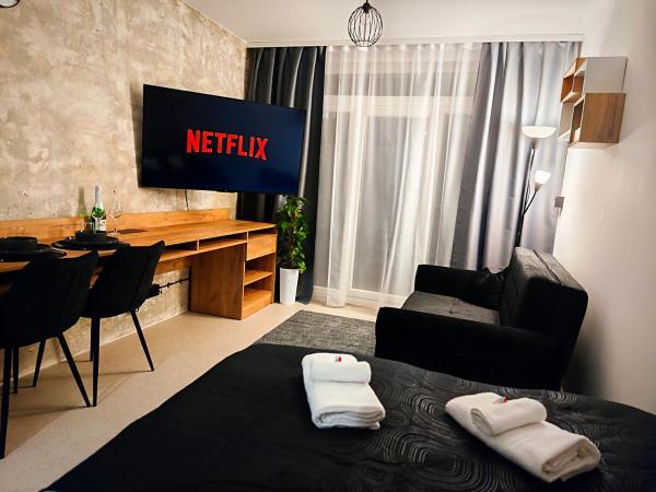 Axiom Suites - Zenith Iii - Netflix, Hbo, Champagne - Košice