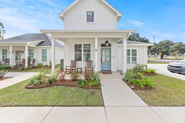 Home Run House - King Bed - Loft - Sports Complex - Louisiana