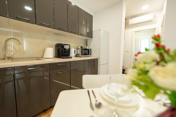 Esther Line Apartments-free Private Parking, Self Check-in - Timișoara
