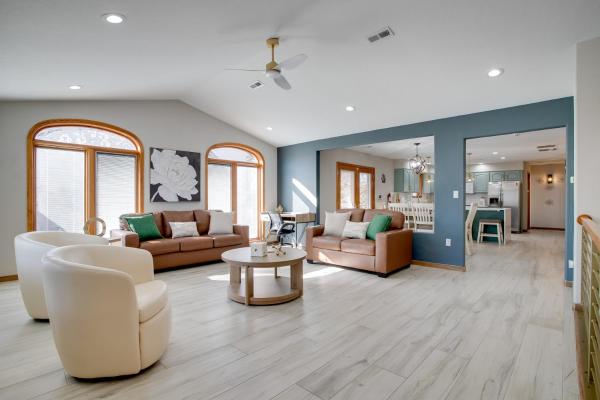 Private Pool And Yard Spacious Brighton Home! - Colorado