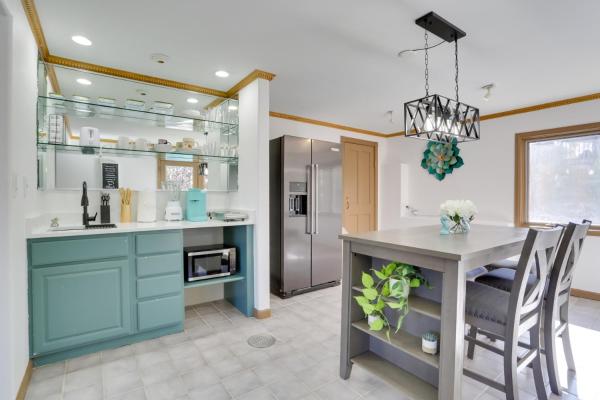 6 Mi To Barr Lake Apt With Hot Tub Access! - Colorado