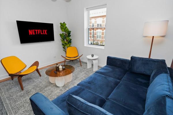 Modern 4br Pilsen Retreat Near Illinois Medical District & Chicago Downtown - Chicago