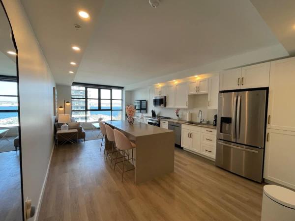 Waterfront Large 1 Br With 6 Appliances & Gym - Halifax