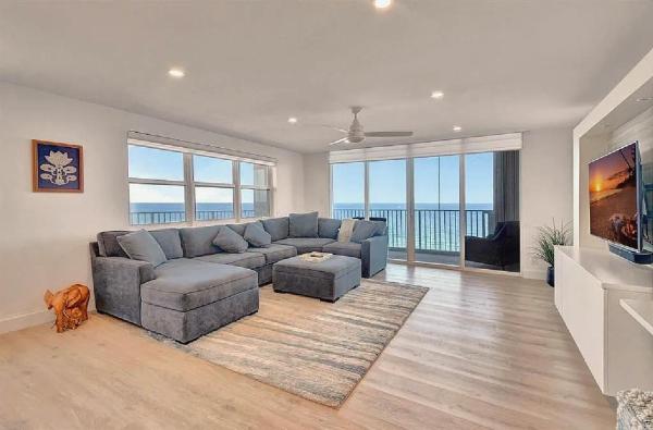Stylish Three-bedroom Oceanfront Apartment With Private Balcony - Boca Raton, FL