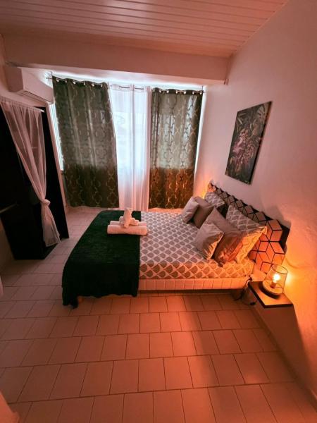 Le Neo-cayenne - Cayenne