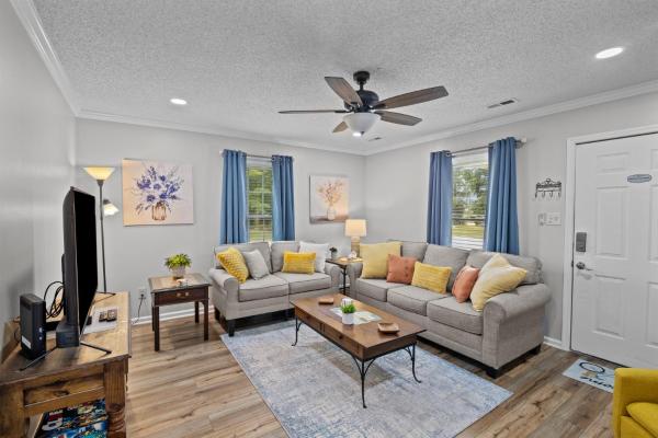 3br Retreat With King Suite And Pet-friendly With Fully Fenced Yard - New Bern, NC