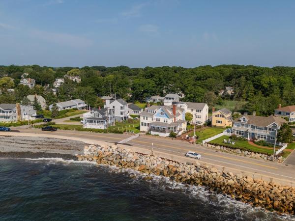 The Beach House Inn - Wells, ME