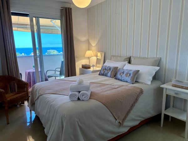 El Laurel City Center-terrace-parking - Puerto de la Cruz