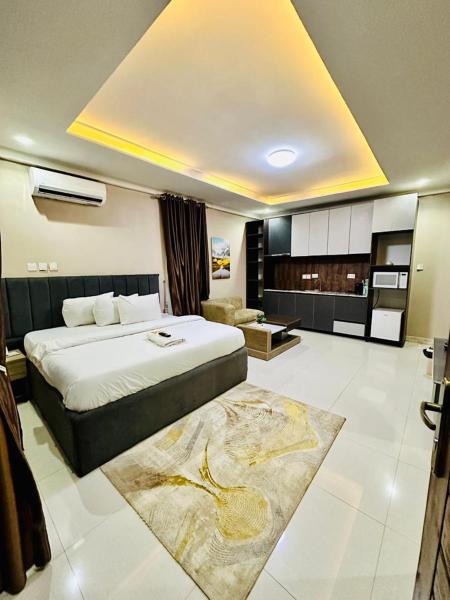 May Gold Luxury Apartments - Benin City