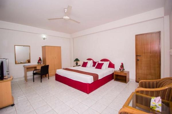 Laurel Lakefront Hotel - Bangladesh