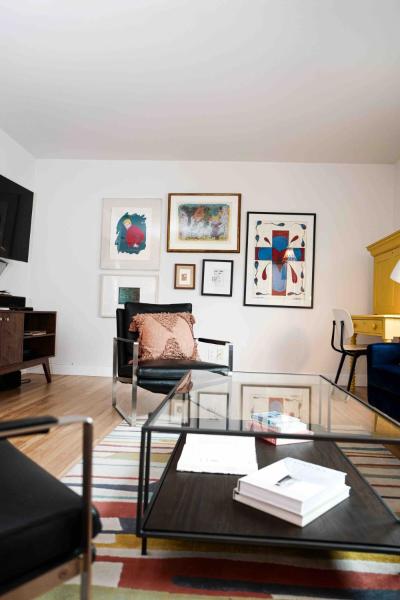 Lalaland Bungalow - Burbank, CA