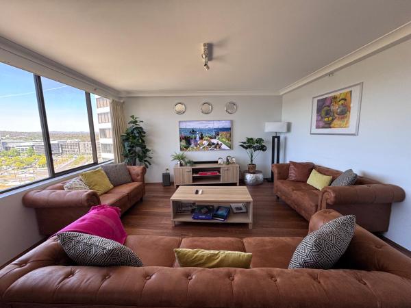 Canberra City View Apartment - Canberra