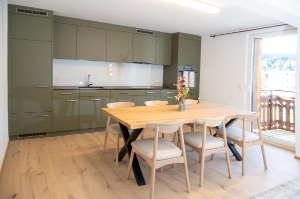 4 Room Apartment For 8 People Bergcafé Aurora Lenzerheide - Arosa