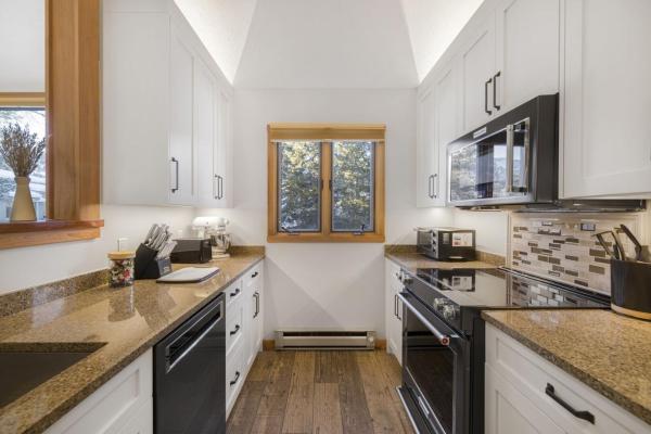 Rmr: Yarrow 2322 Condo In The Aspenswilsonwy - Jackson, WY