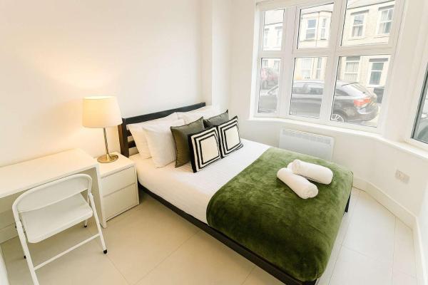 Stylish 1-bed Escape With Private Patio Garden - Cardiff