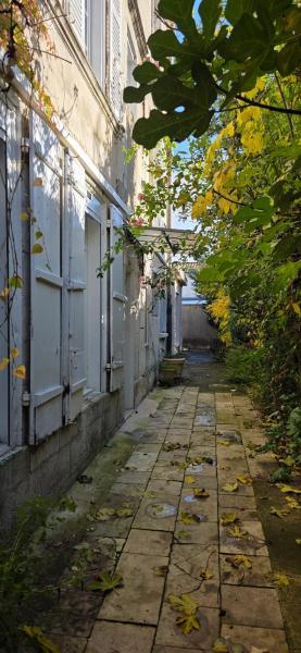 Studio Cozy Entièrement Rénové - Centre Historique - Rochefort, France