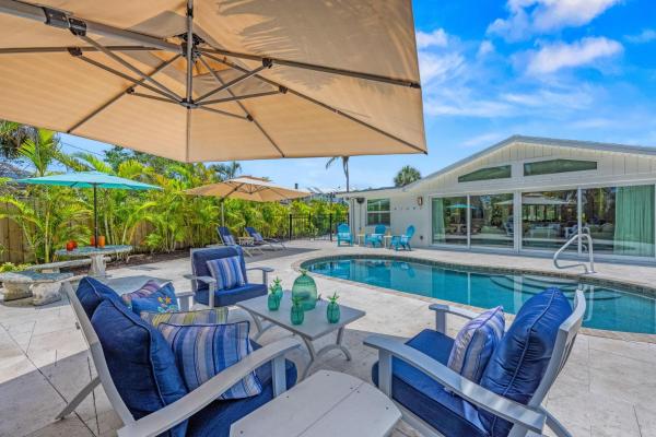 Beach Palm Villa - 5533 - Siesta Key, FL