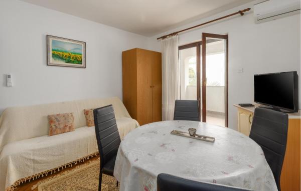 Amazing Apartment In Porec - Poreč