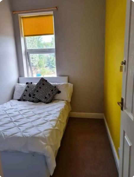 1 Modern Double Room Near Stoke City Centre And Staffordshire Uni - Stoke-on-Trent