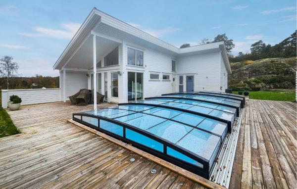 Stunning Home In Tjøme With Private Swimming Pool, Can Be Inside Or Outside - Norway