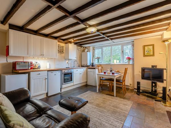 Orchard Cottage - Uk30437 - Devon