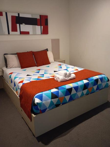 Cozy 1 Bed Apartment - 2 Min To Queen Vic Market - Williamstown