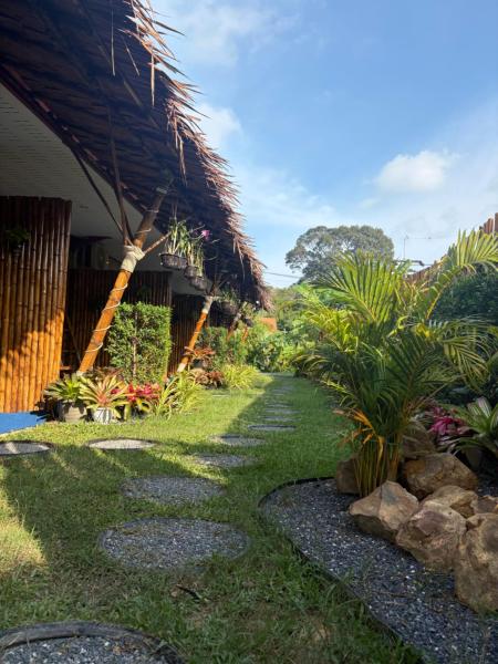 Lanta Feelgood Long Beach Resort - Krabi