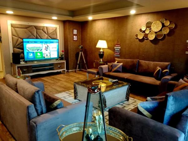 Luxury Apartment In Centaurus Mall - Islamabad