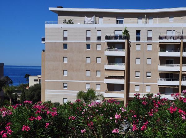 F2 Le Lavezzi - ibis Styles Ajaccio Napoleon