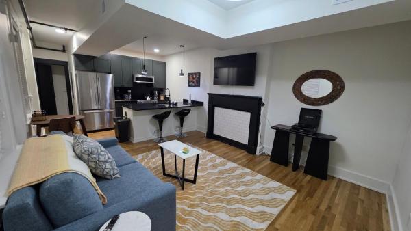 Quiet Cheerful Condo In The Heart Of Otr! - Cincinnati, OH