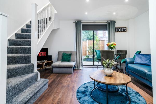 Entire House Private Garden, Free Wi-fi And Parking - Nottingham