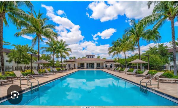 Blissful Stay - Miami, FL