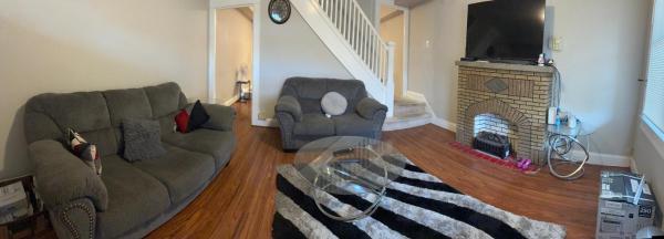 Kelly Townhome Stay - Baltimore, MD