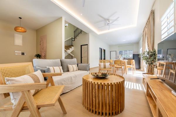 La Ferringhi Villa - 5 Bedroom Bungalows By Alv - Batu Ferringhi