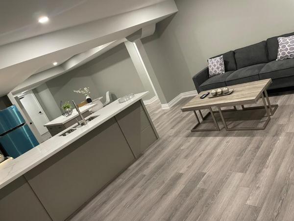 Bright & Cozy Basement Retreat - Oshawa