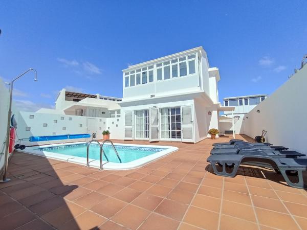 Central House In Tias With Private Pool - Puerto del Carmen
