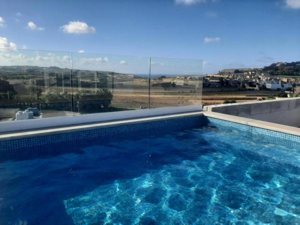 Sunsets Duplex Penthouse Gozo - Málta